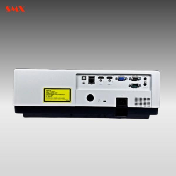 Quality Professional 8200 Lumen Movie Theater Projector With 300 Inch Screen Size for sale