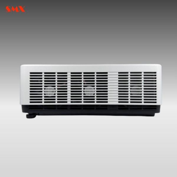 Quality Professional 8200 Lumen Movie Theater Projector With 300 Inch Screen Size for sale