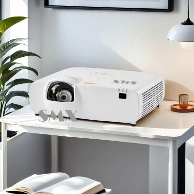 Chine Projecteur laser à courte focale de 3300 lumens avec résolution WXGA pour la projection en salle de réunion à vendre