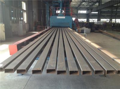 China Máquina de sopro automática industrial, rolo do equipamento do sopro abrasivo que transporta a passagem completamente à venda