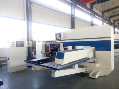 Cina Asse della punzonatrice 4.5kw 4 di CNC di alta precisione con il colpo dell'ascissa di 1250mm in vendita