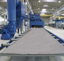 China Continuous Roller Conveyor Shot Blasting Machine With Big Power Shot Blasting Turbine for sale