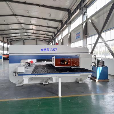 Cina Punzonatrice idraulica del piatto di CNC di industriale per l'asse di controllo delle lamiere sottili 3 - 4 in vendita