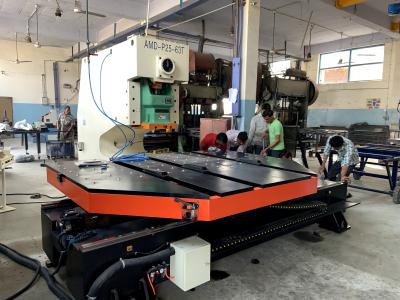 Cina accuratezza idraulica di alta alimentazione della macchina della perforazione di foro della punzonatrice di CNC di spessore di 6mm in vendita