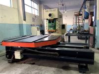 China Hydraulic 6mm Thickness Platform CNC Punching Machine for sale