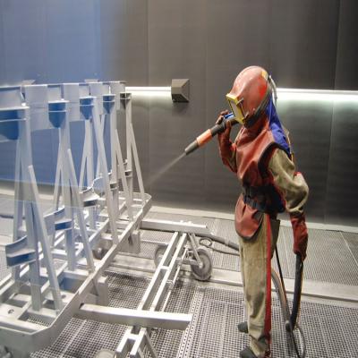 Cina Sistema d'estrazione dell'aria di Grit Garnet Sand Blasting Room With del colpo in vendita