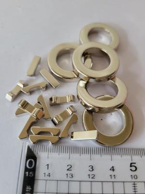 Cina Boro Ring Radial Orintation a magnete permanente del ferro del neodimio di NdFeB in vendita