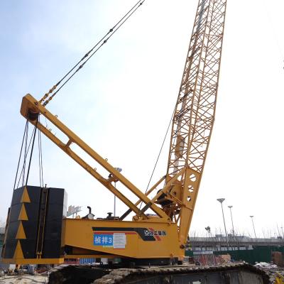 China Mobile Crawler Crane designed to deliver powerful lifting capabilities combined with easy transportation across job sites for sale