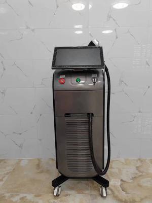 중국 808nm 다이오드 레이저 탈모 기계 3000w 탈모 장비 3 파장 얼음 티타늄 장치 판매용
