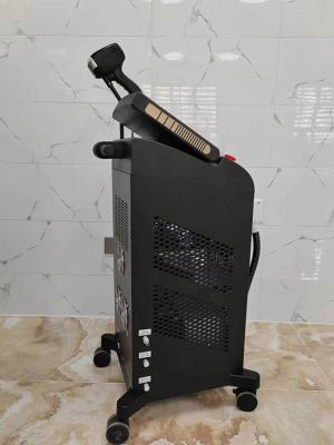 Cina 2023 diodo alta potenza 1600W laser platino tre lunghezze d'onda 755 808 1064nm diodo laser di ghiaccio depilazione macchina CE in vendita