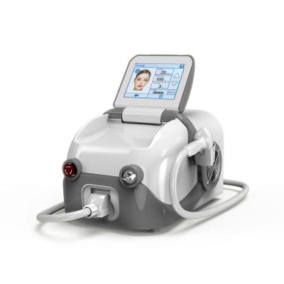 Cina 2000w di potenza di diodo laser depilazione con logo personalizzato in vendita
