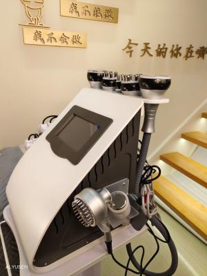 Cina 6 in 1 Laser a vuoto a radiofrequenza RF 40K Cavi Lipo Slimming in vendita