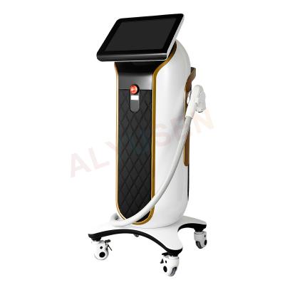 Cina Dispositivo di depilazione laser di titanio a ghiaccio professionale IPL 808nm Diode Laser Machine depilazione in vendita