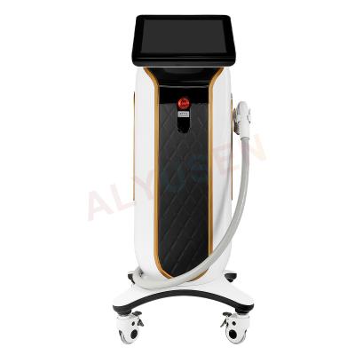 Cina Dispositivo di depilazione laser di titanio a ghiaccio professionale IPL 808nm Diode Laser Machine depilazione in vendita