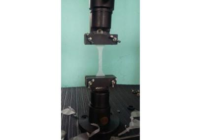 Cina 0.001mm Displacement Resolution Electronic Universal Testing Machine per pellicole di plastica in vendita