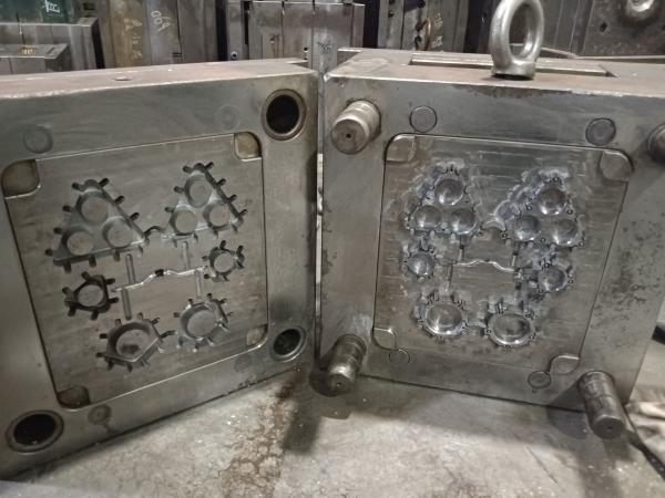 Quality Educational Toy Parts Custom Molded Plastics High Precision Custom Plastic Injection Mould for sale
