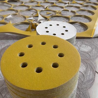 Cina Acciaio al carbonio adatto a 5 pollici 6 pollici disco rotondo di levigatura con gancio e materiale di supporto loop in vendita