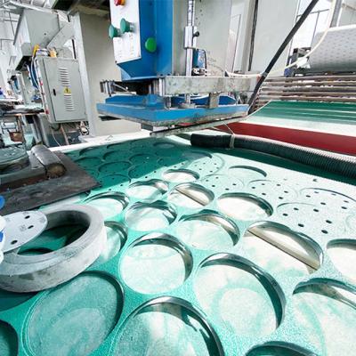 Cina 150mm 180 Grit Hook And Loop PET Film Backing Sanding Disc con facile installazione in vendita