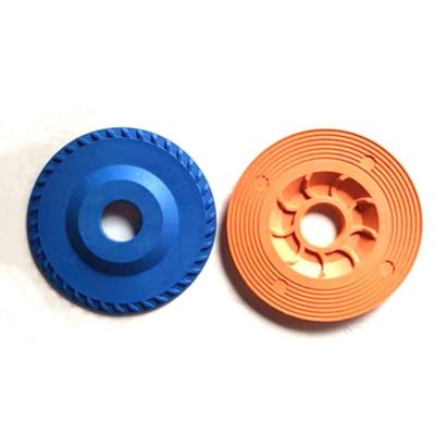 中国 フラップディスク プラスチックバックパッド 最大速度23000rpm 青/オレンジ/白/赤/黄色/緑/黒 販売のため