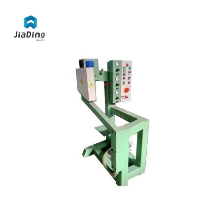 China Color personalizado 25T Hidráulica de cinta de lija estrecha Prensa máquina para la unión de la cinta 4kw en venta