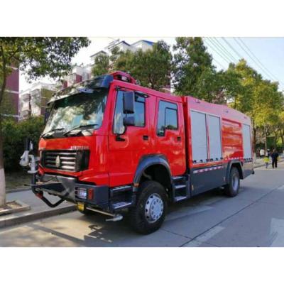 China 4X4 Off Road Fire Fighting Vehicles 5tons All Wheel Drive Water And Foam Fire Truck for sale