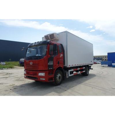 China Hot Sale FAW 10t-15t 7.5meters Freezer Transport Refrigerated Refrigerator Van Truck for sale