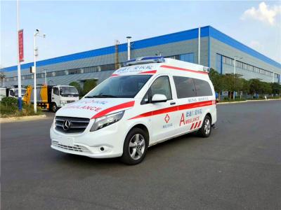 China Automatic Transport Emergency Ambulance 160HP - 210HP Emergency Medical Ambulance for sale