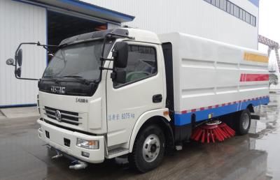 China Dongfeng 5cbm Street Cleaning Truck 95HP Small Street Sweeper Truck Sweeper Ride on for sale