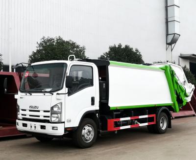 China 8m3 Compression Garbage Truck 4X2 JAPAN 700P For Hotels / Garment Shops for sale