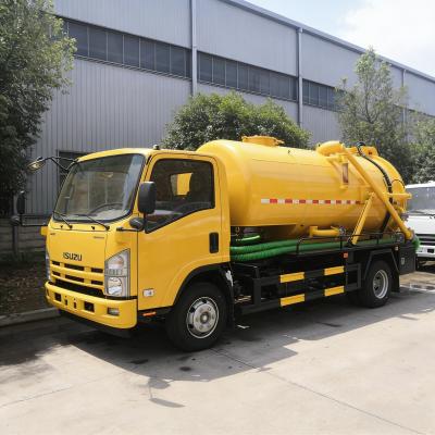 China ISUZU 6000litres 1500gallons Vacuum Sewage Suction Tanker Truck 6tons for sale