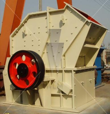 Cina Attrezzatura 32t, una capacità del frantoio del permerante del martello della pietra del ponte di 170 - 260 t/h in vendita