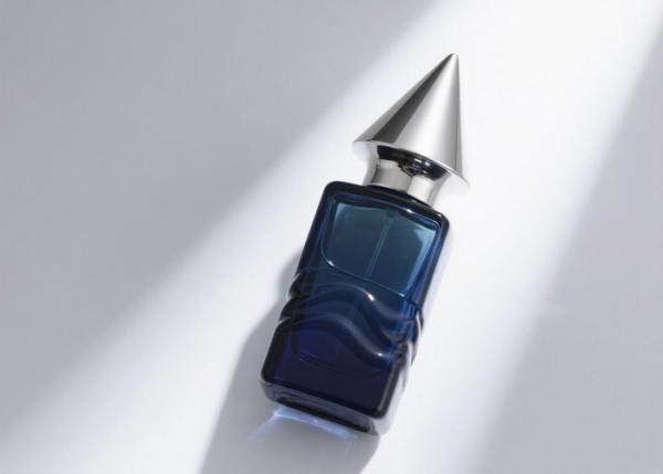 Quality Customized Blue Perfume Bottle 30ml Empty Perfume Glass Bottles 4.6cm Out for sale