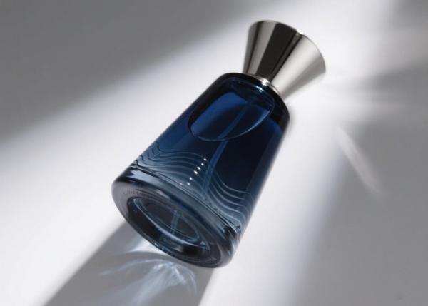 Quality Customized Blue Perfume Bottle 30ml Empty Perfume Glass Bottles 4.6cm Out for sale