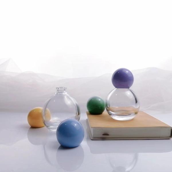 Quality Refillable Bulk Perfume Bottles Mini 50ml Transparent Color Lid Sealing for sale