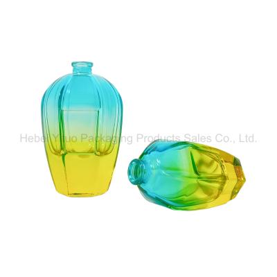 China Green Glass Bulk Perfume Bottles with Excellent Sealing Properties for sale
