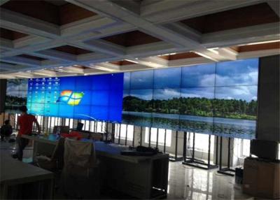Cina Parete LCD a 55 pollici di FHD video con stile semi- del cerchio per il fondo della stazione televisiva in vendita