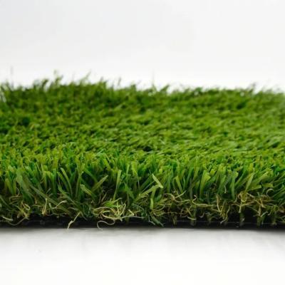 Cina il tappeto erboso artificiale d'abbellimento di 40-60mm erba 12000/6 di sintetico di Dtex in vendita