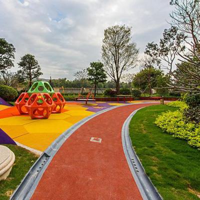 Cina Campo da giuoco di iso Asphalt Base Rubberlok Safety Tile che esegue pista in vendita