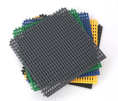 Cina Gray Interlocking Sports Tiles insonorizzato pp che collega pavimentazione in vendita