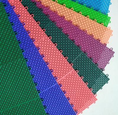 Cina Sport di collegamento antistatici Mats Polypropylene Suspended Assembled Flooring in vendita