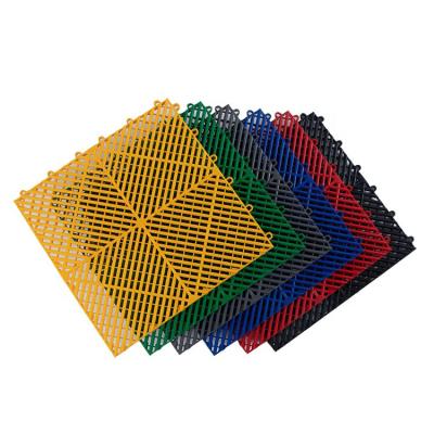 Cina Sport di collegamento antistatici Mats Polypropylene Suspended Assembled Flooring in vendita