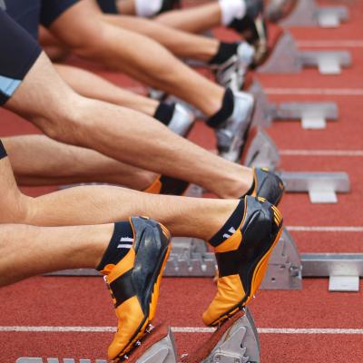 中国 反疲労9mmの厚さ動揺トラック物質的なゴム トラック表面 販売のため