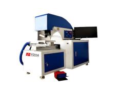 Halbautomatische Laserschneidmaschine. Hochgenaue Solarzellenschneider für PV-Produktionslinien.