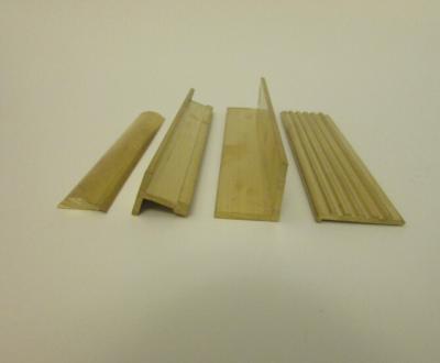 中国 銅の Extruidng L および T シート U および H チャネル等の形セクション 販売のため