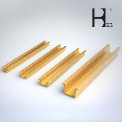 China Golden Finish Copper Alloy Rods C38500 Smooth Surface Rustproof for sale