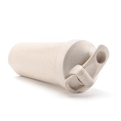 Cina 600 ml Sport Materiale di protezione ambientale Bottiglie per frullati di grano Bottiglie per frullati di proteine in vendita