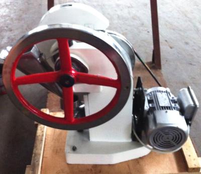 China Laboratory  Single Punch Tablet Press Machine 6mm Thickness With Easy Operation for sale