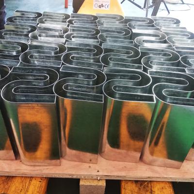 China EJON ET20 Máquina de dobra lateral de chapas de metal multicanalume com sistema de controlo de 7 eixos à venda