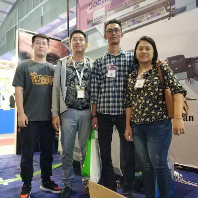 中国 迅速かつ正確なチャネルレター生産のための多機能のALLOYシグネージベンダー 販売のため