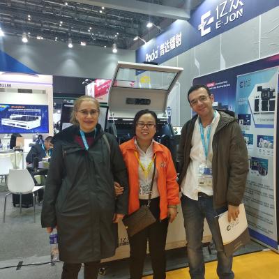 Cina Macchina per il segno delle lettere a neon a LED CNC per la piegatura del telaio delle lettere 3D e la lavorazione delle lettere di canale in vendita